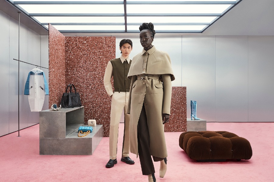 A Farfetch está a praticar o bem na moda... | Revista Líder