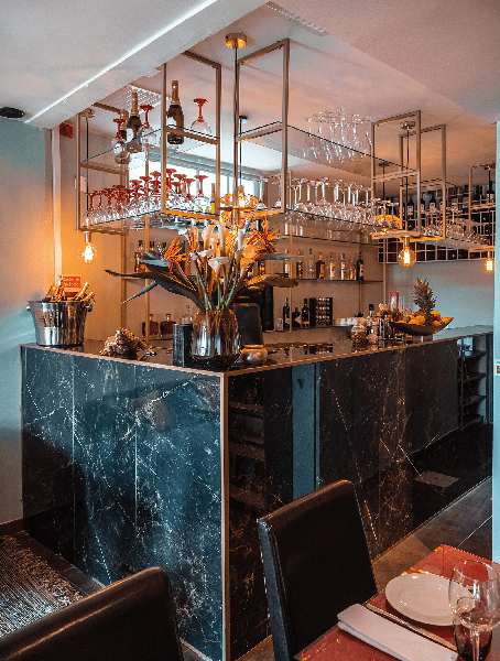 Zôzô - Unforgettable Restaurant & Cocktail bar