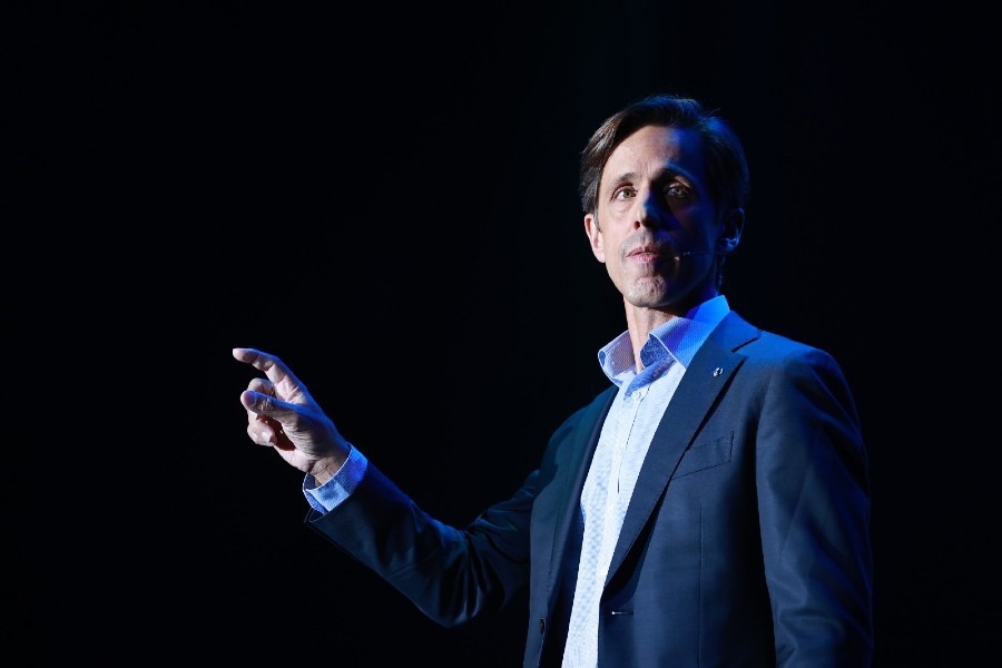 A mensagem inspiradora de David Simas na Leadership Summit Portugal ...