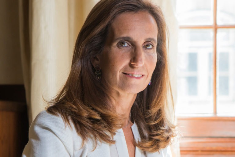 Inês Oom de Sousa: «O Santander estabel... | Revista Líder