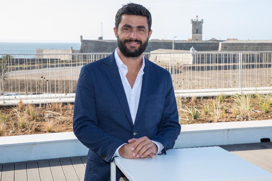 Pedro Brito: «Vai haver um novo AC, DC. ... | Revista Líder